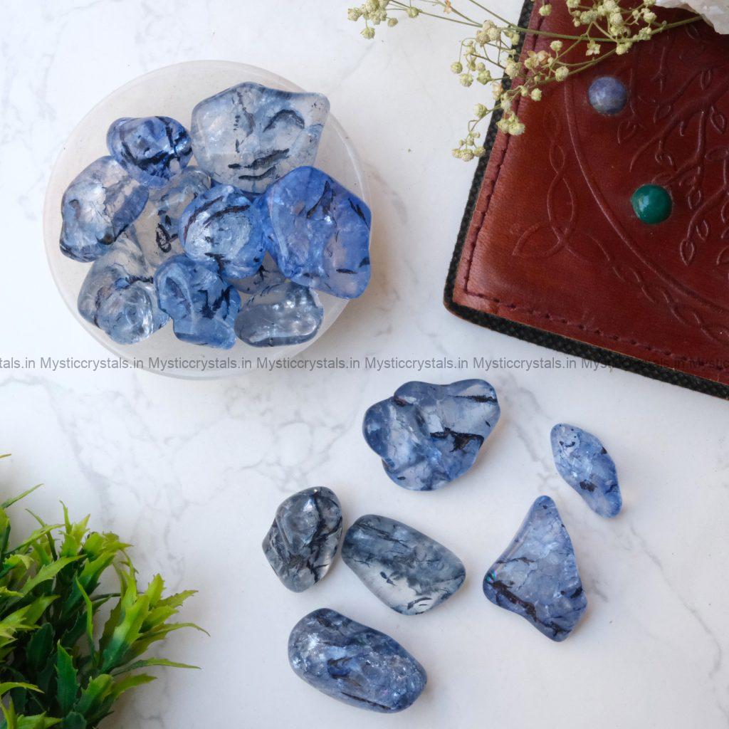Blue Crackle Quartz - Pyramid Tatva